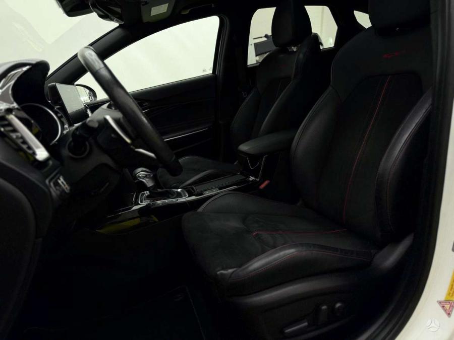 White Kia ProCeed 2019 in Vilnius, with an engine capacity of 1.59 L and mileage of 84 thousand km for 16300 €, photo 11 on AUTOMOTO.COM.LV