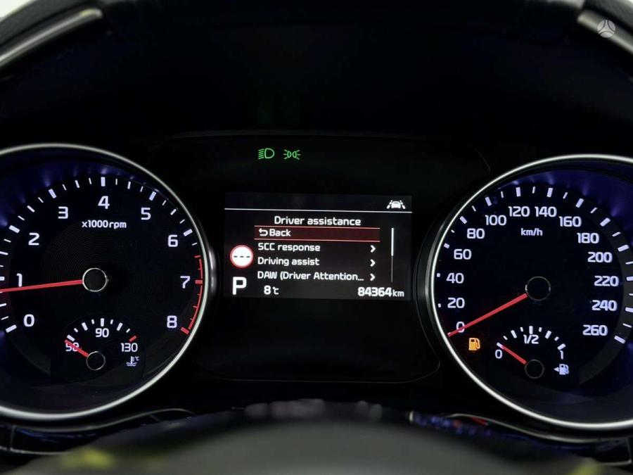 White Kia ProCeed 2019 in Vilnius, with an engine capacity of 1.59 L and mileage of 84 thousand km for 16300 €, photo 34 on AUTOMOTO.COM.LV