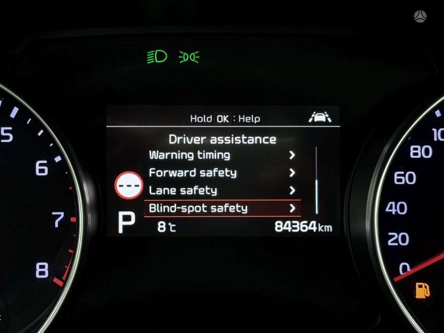 White Kia ProCeed 2019 in Vilnius, with an engine capacity of 1.59 L and mileage of 84 thousand km for 16300 €, photo 35 on AUTOMOTO.COM.LV