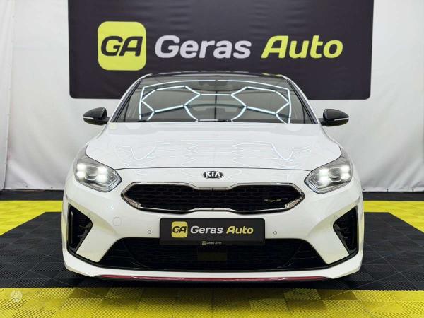 White Kia ProCeed 2019 in Vilnius, with an engine capacity of 1.59 L and mileage of 84 thousand km for 16300 €, photo 3 on AUTOMOTO.COM.LV