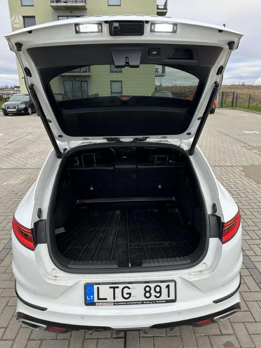 White Kia ProCeed 2021 in Klaipeda, with an engine capacity of 1.59 L and mileage of 105 thousand km for 17900 €, photo 19 on AUTOMOTO.COM.LV