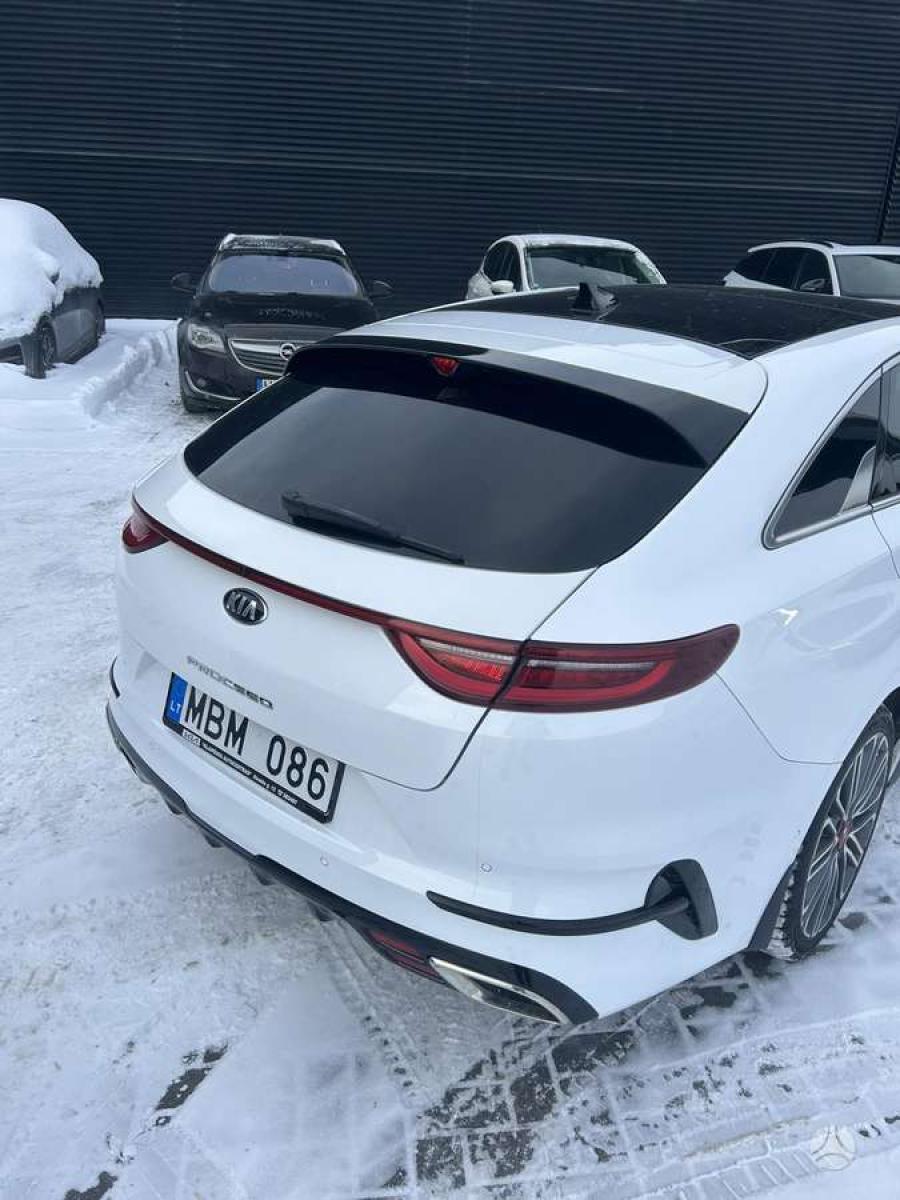 Balts Kia ProCeed 2021 Klaipėda, ar dzinēja tilpumu 1.59 L un nobraukumu 100 tūkst. km par 19000 €, foto 4 vietnē AUTOMOTO.COM.LV