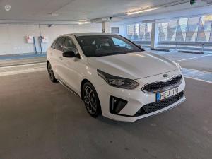 White Kia ProCeed 2021 in Vilnius, with an engine capacity of 1.48 L and mileage of 80 thousand km for 16800 €, photo 4 on AUTOMOTO.COM.LV
