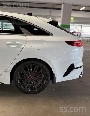 White Kia ProCeed 2021 in Riga, with an engine capacity of 1.60 L and mileage of 78 thousand km for 20799 €, photo 7 on AUTOMOTO.COM.LV