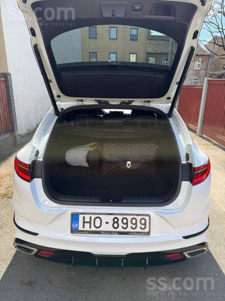 White Kia ProCeed 2021 in Riga, with an engine capacity of 1.60 L and mileage of 78 thousand km for 20799 €, photo 8 on AUTOMOTO.COM.LV