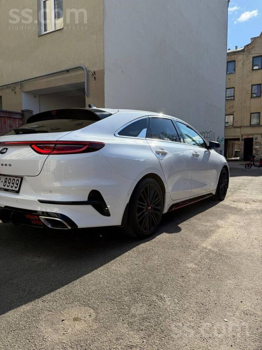 White Kia ProCeed 2021 in Riga, with an engine capacity of 1.60 L and mileage of 78 thousand km for 20499 €, photo 6 on AUTOMOTO.COM.LV