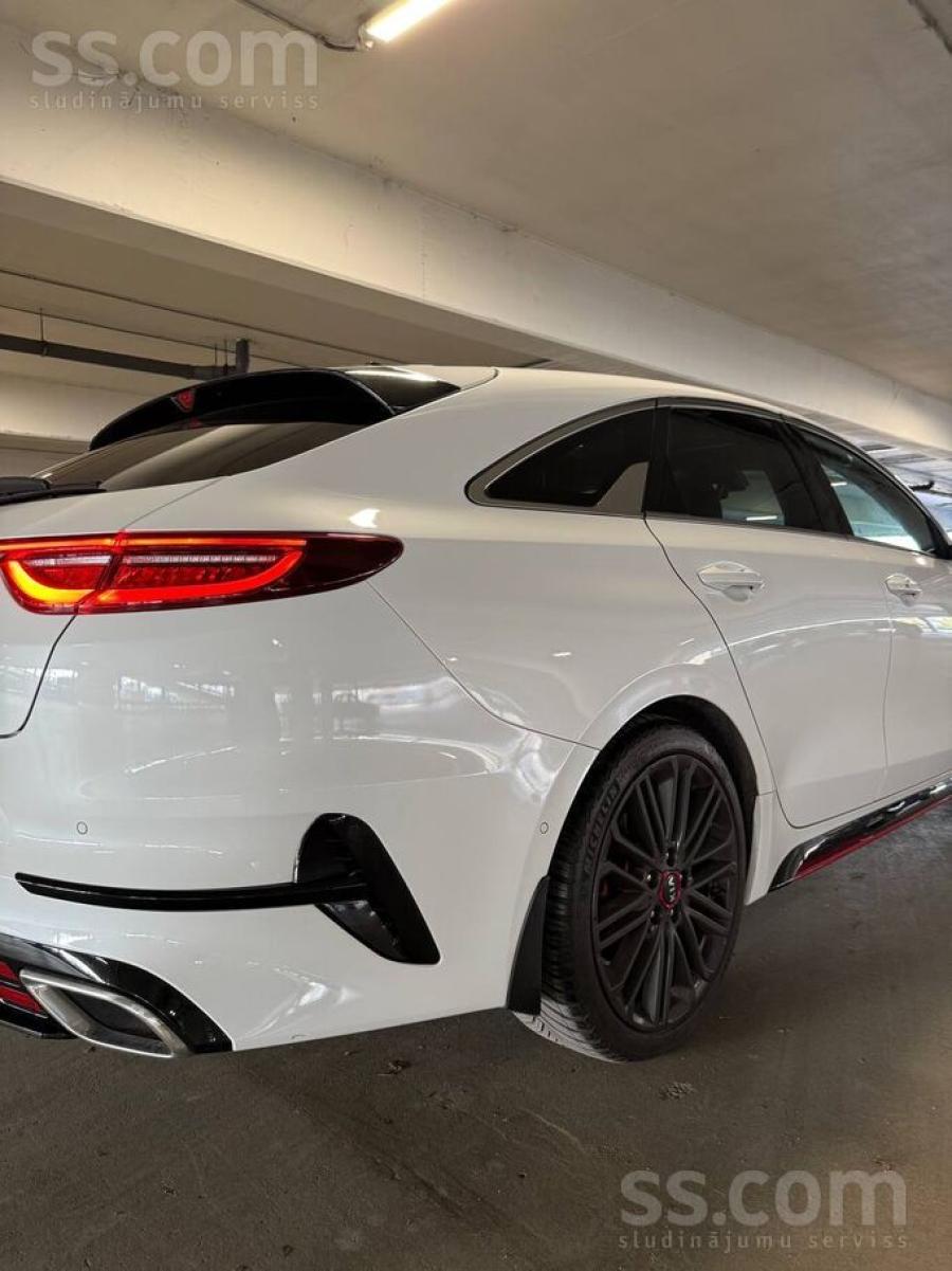 White Kia ProCeed 2021 in Riga, with an engine capacity of 1.60 L and mileage of 78 thousand km for 20499 €, photo 11 on AUTOMOTO.COM.LV