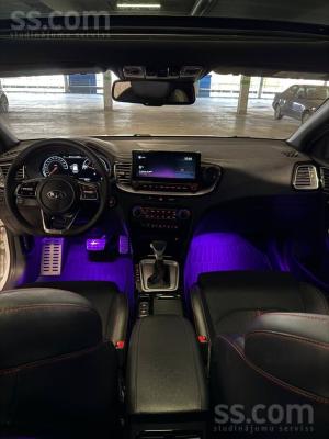 White Kia ProCeed 2021 in Riga, with an engine capacity of 1.60 L and mileage of 78 thousand km for 20499 €, photo 13 on AUTOMOTO.COM.LV