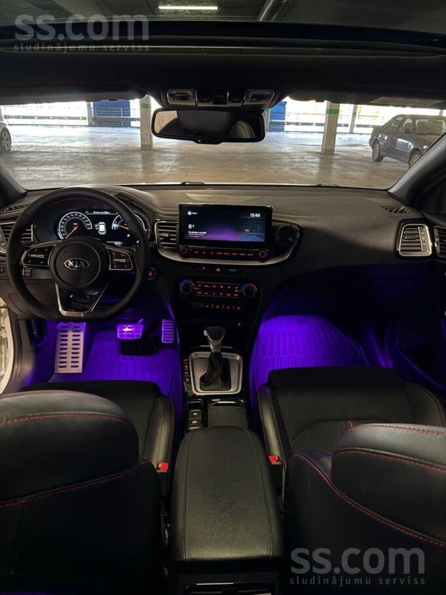 White Kia ProCeed 2021 in Riga, with an engine capacity of 1.60 L and mileage of 78 thousand km for 20499 €, photo 13 on AUTOMOTO.COM.LV
