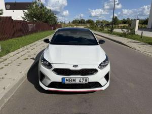 White Kia ProCeed 2021 in Vilnius, with an engine capacity of 1.59 L and mileage of 127 thousand km for 15500 €, photo 3 on AUTOMOTO.COM.LV