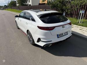 White Kia ProCeed 2021 in Vilnius, with an engine capacity of 1.59 L and mileage of 127 thousand km for 15500 €, photo 6 on AUTOMOTO.COM.LV