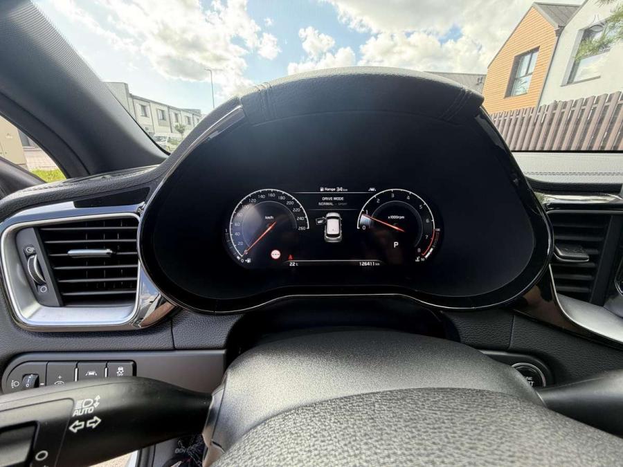 White Kia ProCeed 2021 in Vilnius, with an engine capacity of 1.59 L and mileage of 127 thousand km for 15500 €, photo 28 on AUTOMOTO.COM.LV
