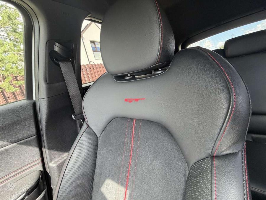 White Kia ProCeed 2021 in Vilnius, with an engine capacity of 1.59 L and mileage of 127 thousand km for 15500 €, photo 31 on AUTOMOTO.COM.LV