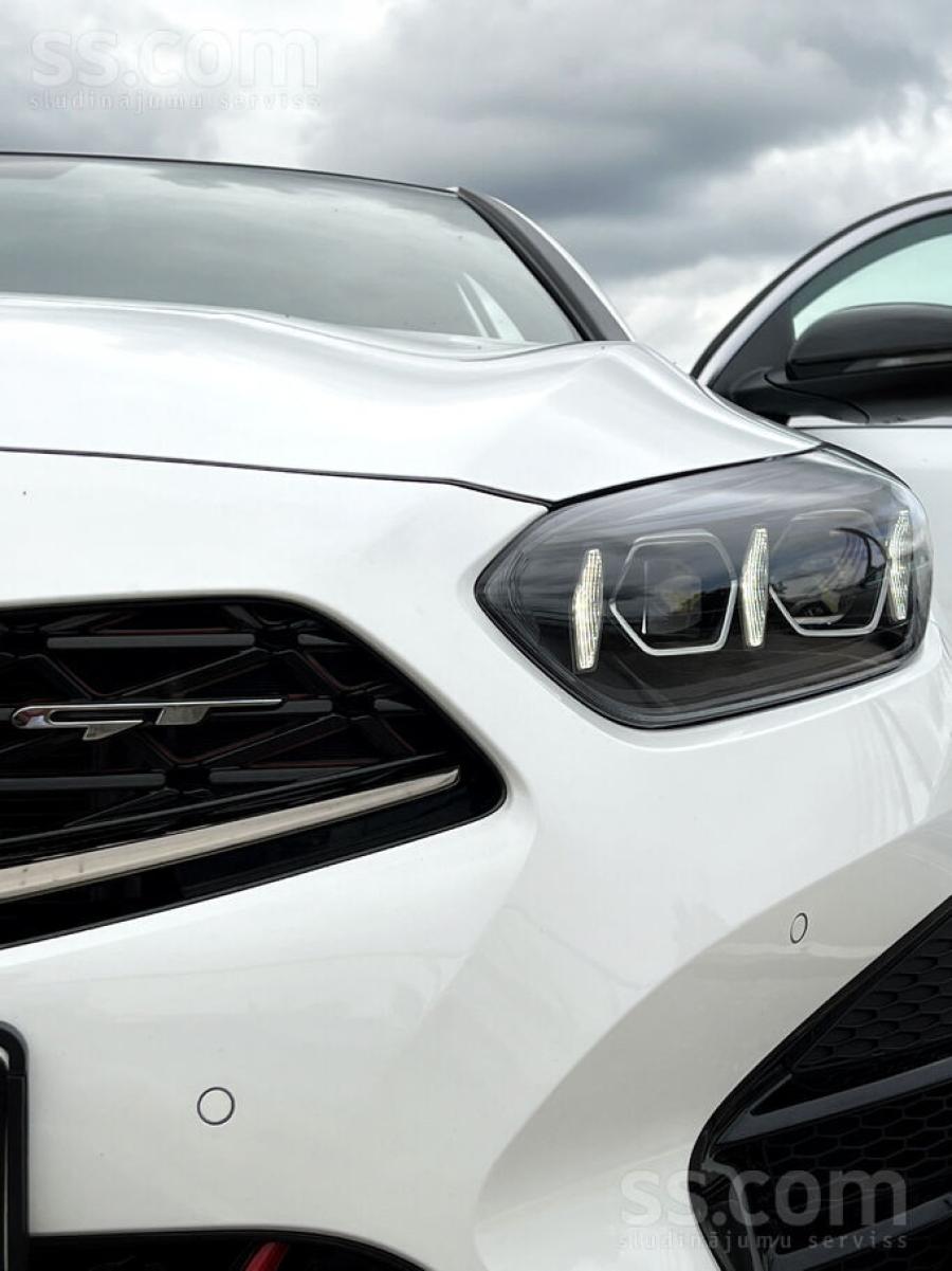 White Kia ProCeed 2022 in Riga, with an engine capacity of 1.60 L and mileage of 64 thousand km for 19999 €, photo 1 on AUTOMOTO.COM.LV