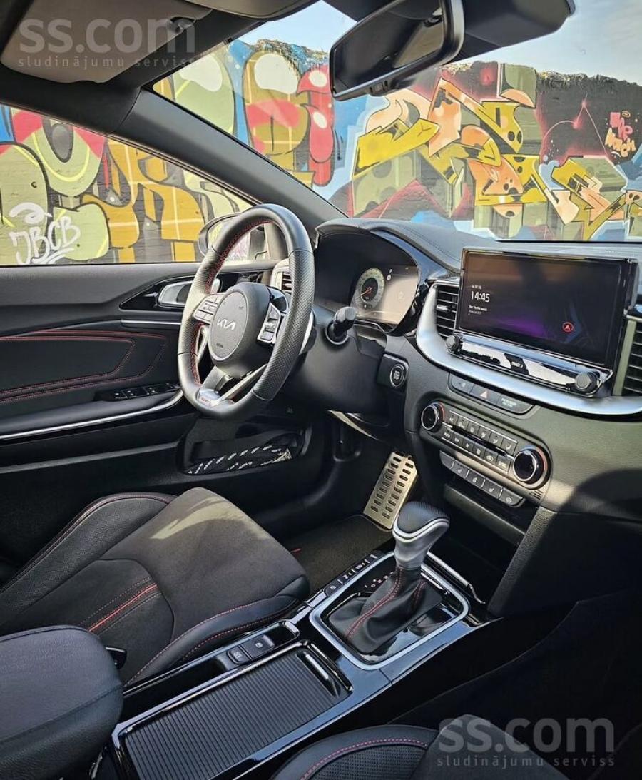 White Kia ProCeed 2022 in Riga, with an engine capacity of 1.60 L and mileage of 64 thousand km for 19999 €, photo 19 on AUTOMOTO.COM.LV