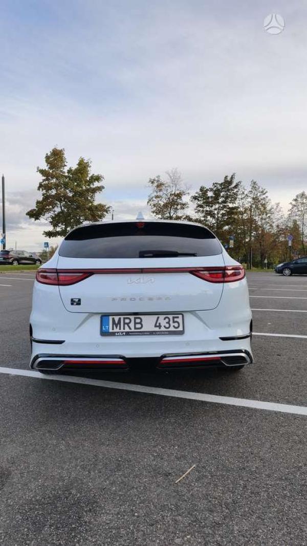 Balts Kia ProCeed 2023 Viļņa, ar dzinēja tilpumu 1.48 L un nobraukumu 81 tūkst. km par 21900 €, foto 6 vietnē AUTOMOTO.COM.LV