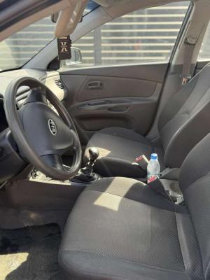 Melns Kia Rio 2008 Kauņa, ar dzinēja tilpumu 1.40 L un nobraukumu 400 tūkst. km par 950 €, foto 11 vietnē AUTOMOTO.COM.LV
