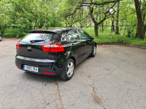 Melns Kia Rio 2011 Vilkaviškis, ar dzinēja tilpumu 1.10 L un nobraukumu 250 tūkst. km par 2900 €, foto 6 vietnē AUTOMOTO.COM.LV