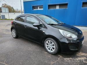 Melns Kia Rio 2012 Jelgava, ar dzinēja tilpumu 1.10 L un nobraukumu 299 tūkst. km par 2950 €, foto  vietnē AUTOMOTO.COM.LV