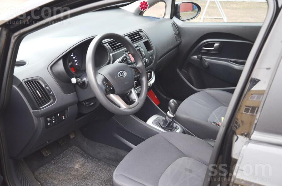 Melns Kia Rio 2012 Jelgava, ar dzinēja tilpumu 1.10 L un nobraukumu 299 tūkst. km par 2950 €, foto 7 vietnē AUTOMOTO.COM.LV