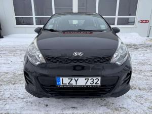 Black Kia Rio 2016 in Kretinga, with an engine capacity of 1.12 L and mileage of 220 thousand km for 3495 €, photo 3 on AUTOMOTO.COM.LV