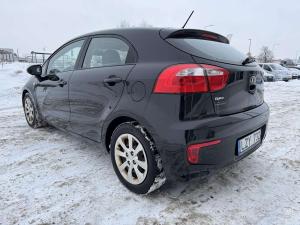 Black Kia Rio 2016 in Kretinga, with an engine capacity of 1.12 L and mileage of 220 thousand km for 3495 €, photo 7 on AUTOMOTO.COM.LV