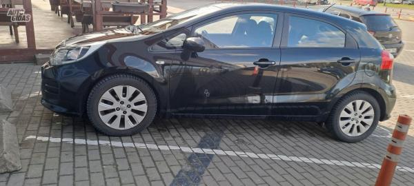 Black Kia Rio 2016 in Kaunas, with an engine capacity of 1.20 L and mileage of 148 thousand km for 4900 €, photo 7 on AUTOMOTO.COM.LV