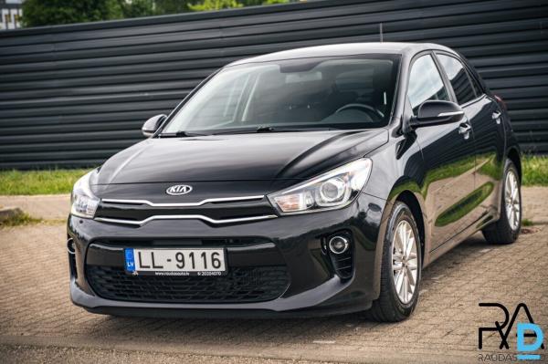 Black Kia Rio 2017 in Riga, with an engine capacity of 1.40 L and mileage of 106 thousand km for 5990 €, photo  on AUTOMOTO.COM.LV