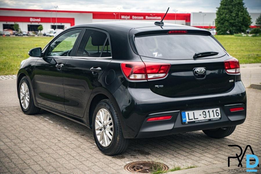 Melns Kia Rio 2017 Rīga, ar dzinēja tilpumu 1.40 L un nobraukumu 106 tūkst. km par 5990 €, foto 4 vietnē AUTOMOTO.COM.LV