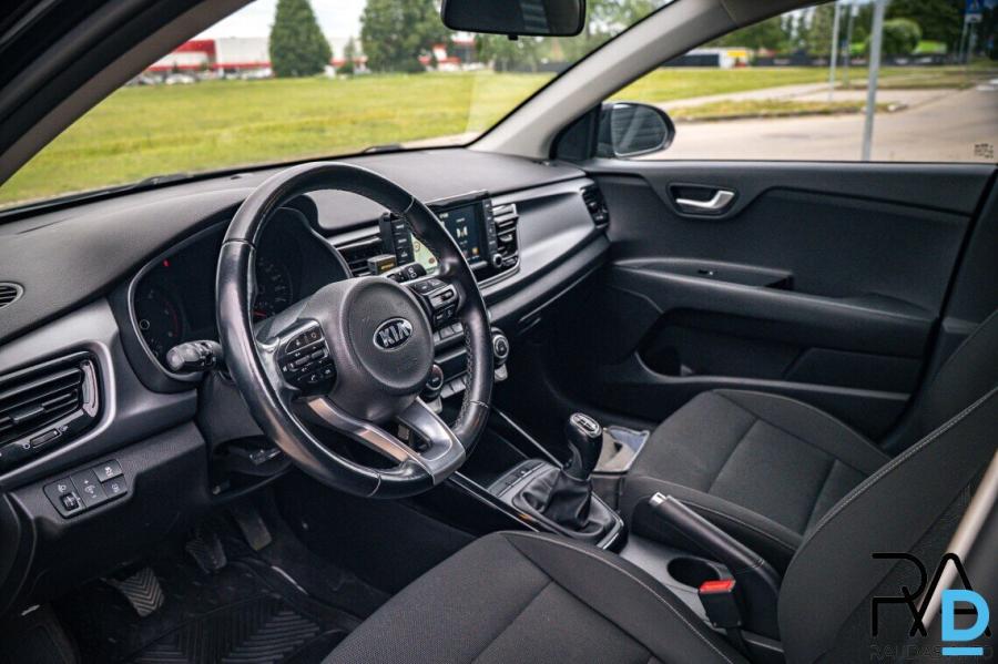 Melns Kia Rio 2017 Rīga, ar dzinēja tilpumu 1.40 L un nobraukumu 106 tūkst. km par 5990 €, foto 9 vietnē AUTOMOTO.COM.LV