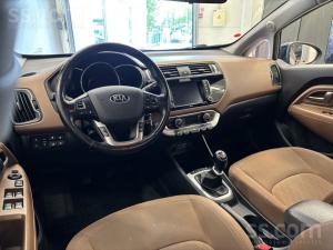 Black Kia Rio 2017 in Riga, with an engine capacity of 1.40 L and mileage of 134 thousand km for 7500 €, photo 13 on AUTOMOTO.COM.LV