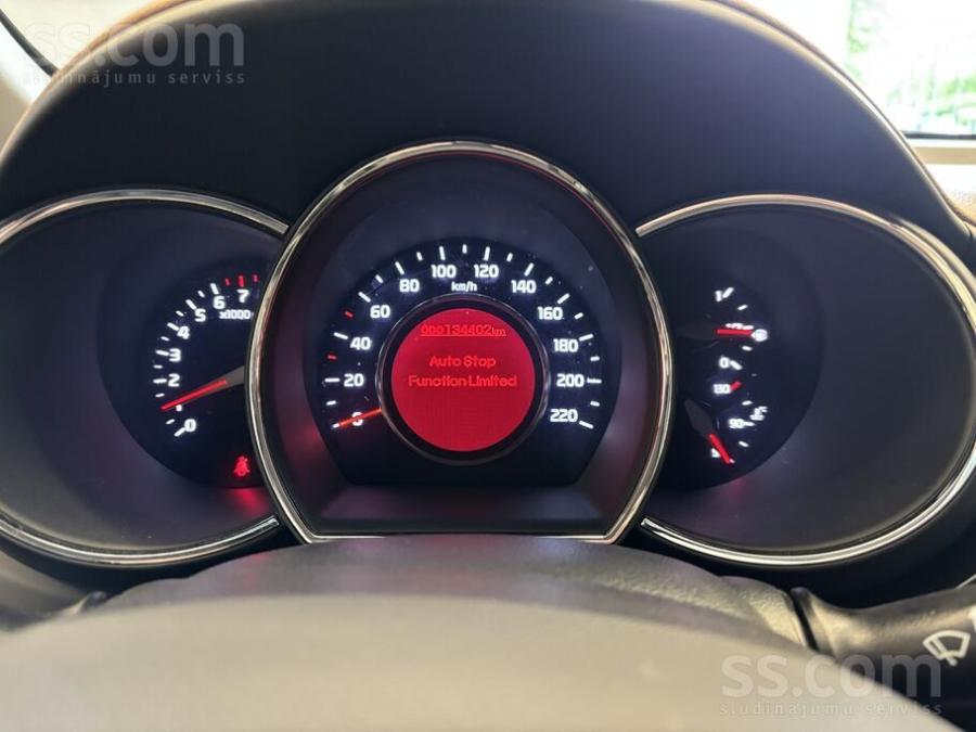 Black Kia Rio 2017 in Riga, with an engine capacity of 1.40 L and mileage of 134 thousand km for 7500 €, photo 17 on AUTOMOTO.COM.LV