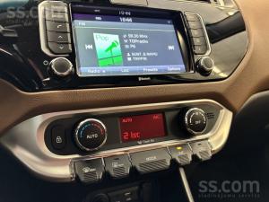 Black Kia Rio 2017 in Riga, with an engine capacity of 1.40 L and mileage of 134 thousand km for 7500 €, photo 26 on AUTOMOTO.COM.LV