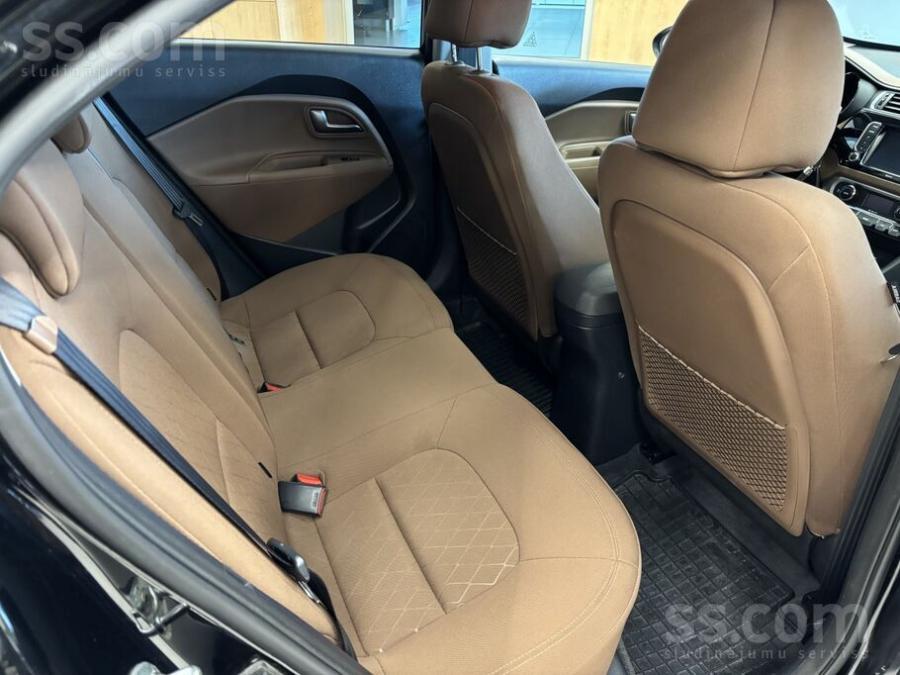 Black Kia Rio 2017 in Riga, with an engine capacity of 1.40 L and mileage of 134 thousand km for 7500 €, photo 32 on AUTOMOTO.COM.LV