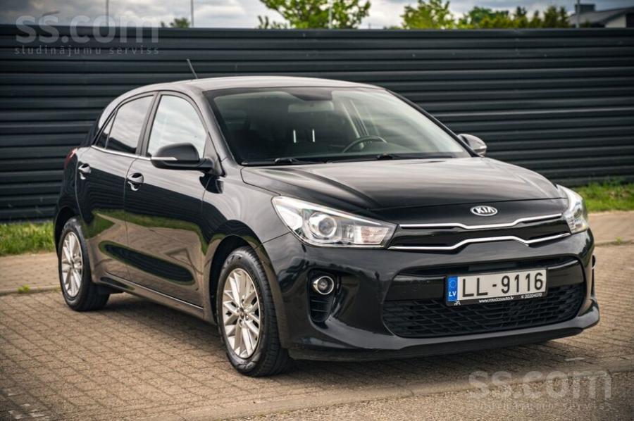 Black Kia Rio 2017 in Riga, with an engine capacity of 1.40 L and mileage of 0 thousand km for 5990 €, photo 4 on AUTOMOTO.COM.LV