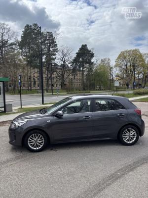 Melns Kia Rio 2017 Kauņa, ar dzinēja tilpumu 1.00 L un nobraukumu 170 tūkst. km par 5050 €, foto 8 vietnē AUTOMOTO.COM.LV