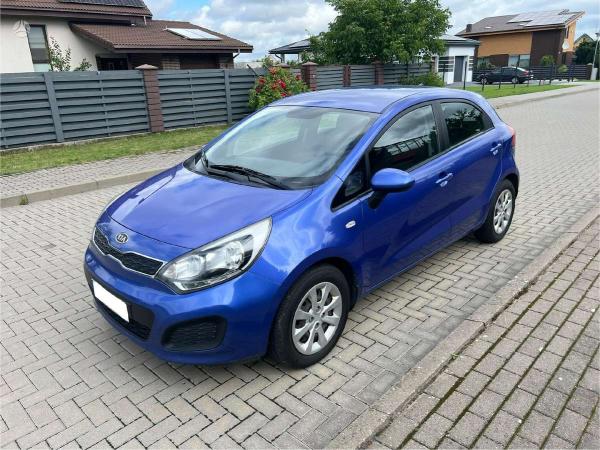 Blue Kia Rio 2012 in Klaipeda, with an engine capacity of 1.12 L and mileage of 215 thousand km for 3650 €, photo 4 on AUTOMOTO.COM.LV