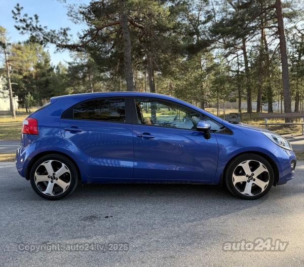 Blue Kia Rio 2012 in Tallinn, with an engine capacity of 1.40 L and mileage of 108 thousand km for 5200 €, photo 3 on AUTOMOTO.COM.LV