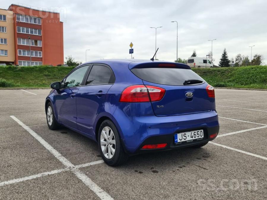 Zils Kia Rio 2014 Madona, ar dzinēja tilpumu 1.40 L un nobraukumu 200 tūkst. km par 4795 €, foto 6 vietnē AUTOMOTO.COM.LV