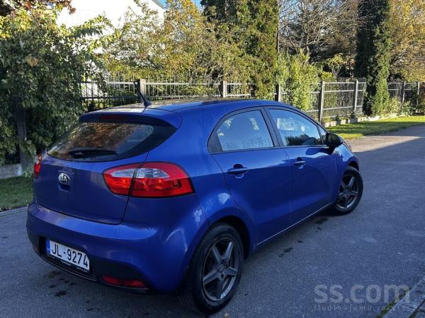 Zils Kia Rio 2014 Rīga, ar dzinēja tilpumu 1.20 L un nobraukumu 267 tūkst. km par 2200 €, foto 5 vietnē AUTOMOTO.COM.LV