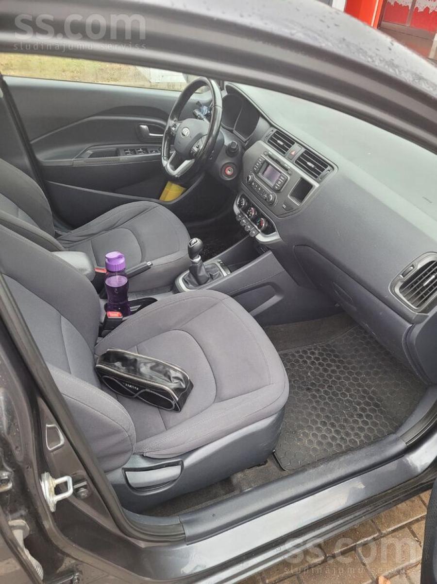 Zils Kia Rio 2015 Rīga, ar dzinēja tilpumu 1.20 L un nobraukumu 231 tūkst. km par 3500 €, foto 3 vietnē AUTOMOTO.COM.LV