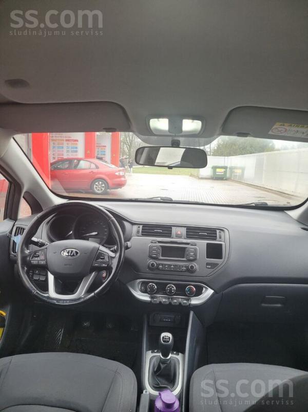 Zils Kia Rio 2015 Rīga, ar dzinēja tilpumu 1.20 L un nobraukumu 231 tūkst. km par 3500 €, foto 5 vietnē AUTOMOTO.COM.LV
