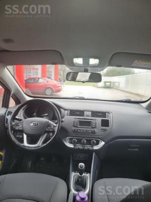 Zils Kia Rio 2015 Rīga, ar dzinēja tilpumu 1.20 L un nobraukumu 231 tūkst. km par 3500 €, foto 6 vietnē AUTOMOTO.COM.LV