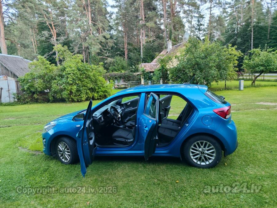 Blue Kia Rio 2023 in Valga, with an engine capacity of 1.20 L and mileage of 17 thousand km for 13000 €, photo 7 on AUTOMOTO.COM.LV