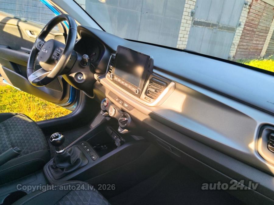 Blue Kia Rio 2023 in Valga, with an engine capacity of 1.20 L and mileage of 17 thousand km for 13000 €, photo 16 on AUTOMOTO.COM.LV