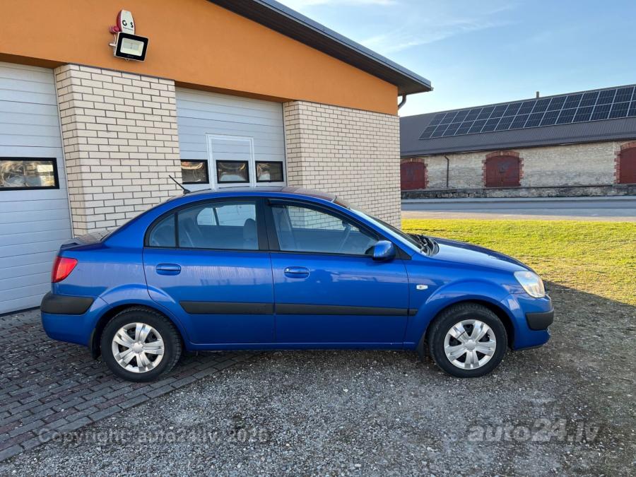 Zils Kia Rio 2006 Paide, ar dzinēja tilpumu 1.40 L un nobraukumu 127 tūkst. km par 2799 €, foto 7 vietnē AUTOMOTO.COM.LV