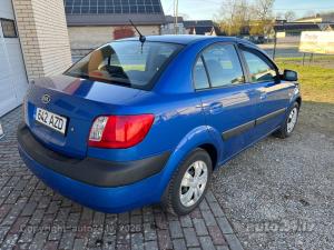 Zils Kia Rio 2006 Paide, ar dzinēja tilpumu 1.40 L un nobraukumu 127 tūkst. km par 2799 €, foto 8 vietnē AUTOMOTO.COM.LV