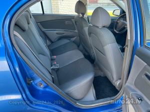 Zils Kia Rio 2006 Paide, ar dzinēja tilpumu 1.40 L un nobraukumu 127 tūkst. km par 2799 €, foto 14 vietnē AUTOMOTO.COM.LV