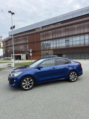 Blue Kia Rio 2018 in Klaipeda, with an engine capacity of 1.59 L and mileage of 193 thousand km for 7400 €, photo 5 on AUTOMOTO.COM.LV