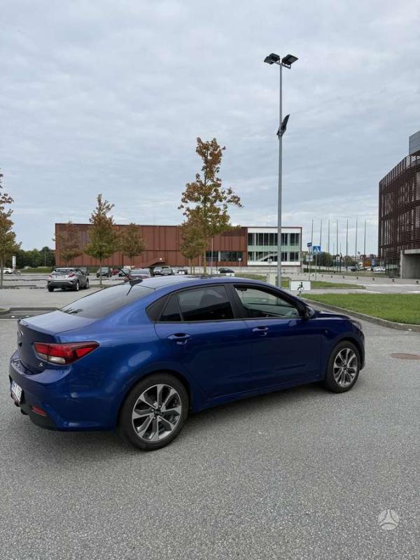 Zils Kia Rio 2018 Klaipėda, ar dzinēja tilpumu 1.59 L un nobraukumu 193 tūkst. km par 7400 €, foto 10 vietnē AUTOMOTO.COM.LV